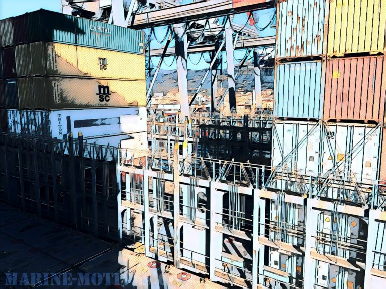 Lashing Bridge - marine-motives.com Ship Photos and Maritime Photography